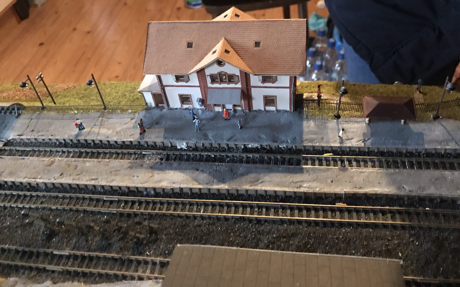 Bahnhof Aglasterhausen – Der 1. Teilabschnitt der Badischen Odenwaldbahn.